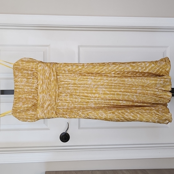 BCBGMaxAzria | Dresses | Bcbg Max Azria Yellow Dress Size 4 | Poshmark